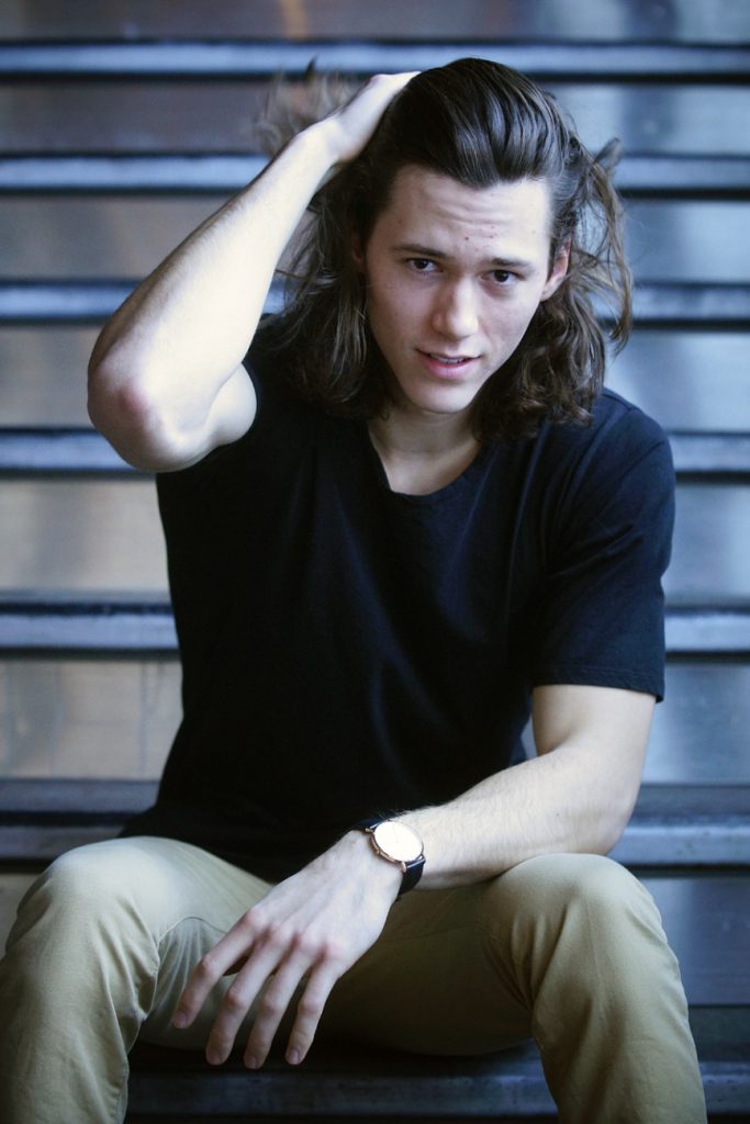 Alex L'Abbée est mannequin pour Calvin Klein - Courrier Laval