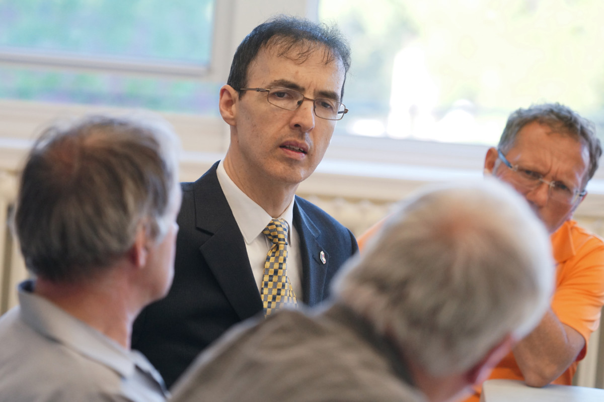 Pierre Anthian accuse le coup - Courrier Laval