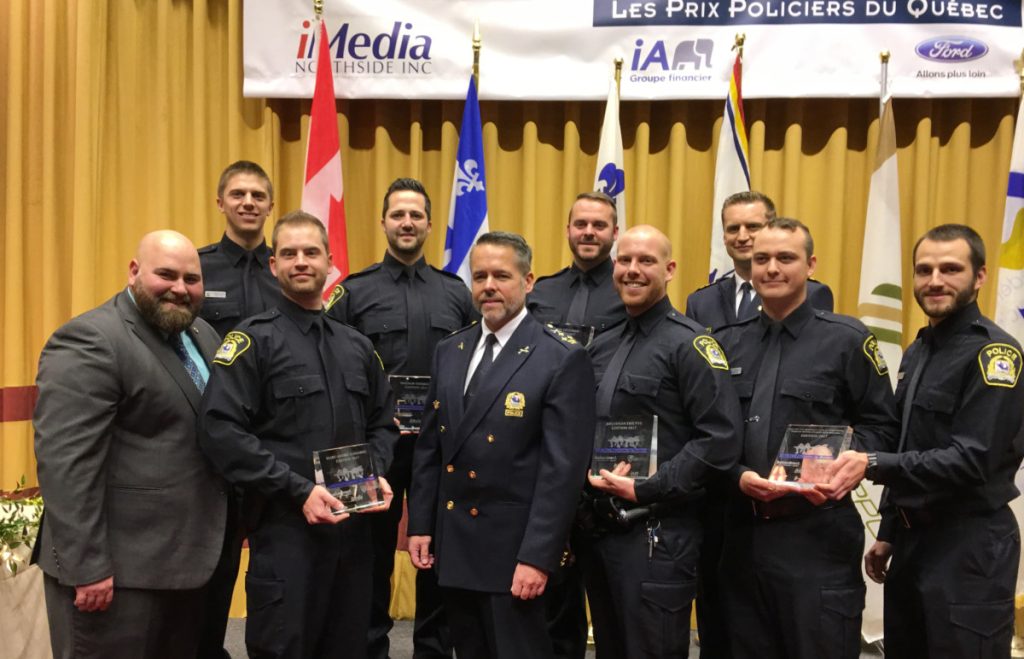 Sept policiers honorés après avoir sauvé 45 vies - Courrier Laval