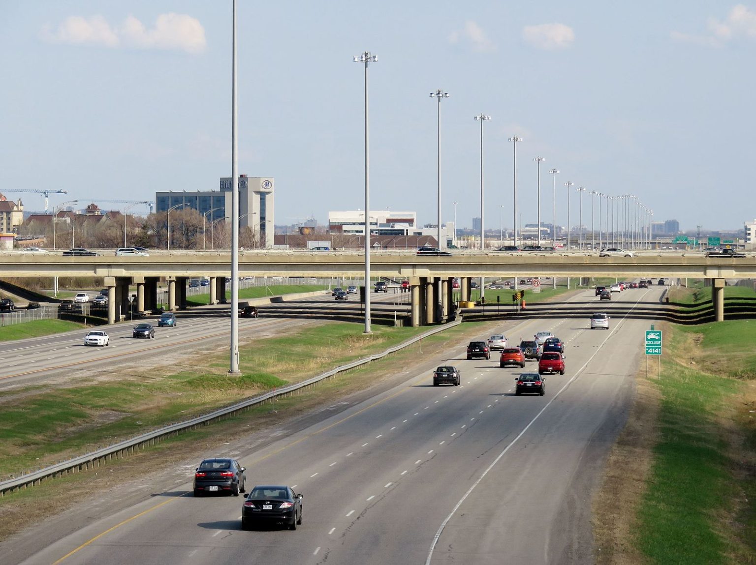 Début des travaux d’asphaltage de l’autoroute 15 - Courrier Laval