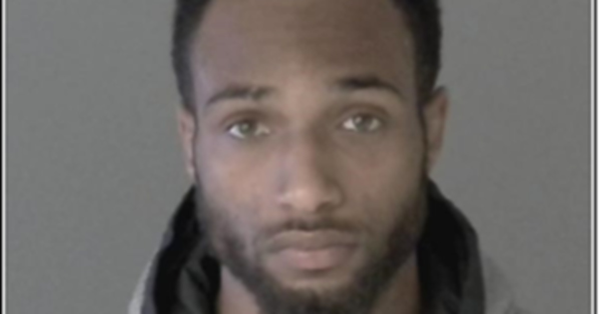 Recherché pour agression armée dans Chomedey - Courrier Laval