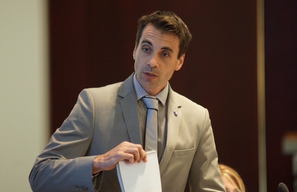 Nicholas Borne sollicite un 3e mandat - Courrier Laval