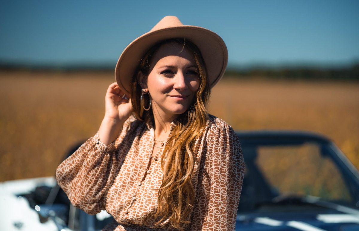 Un album soleil pour Emmanuelle Boucher - Courrier Laval