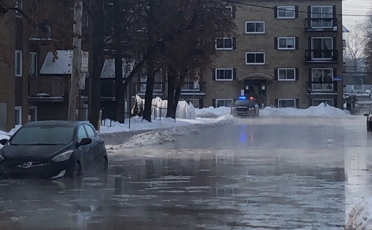 Bris et inondation dans Laval-des-Rapides - Courrier Laval