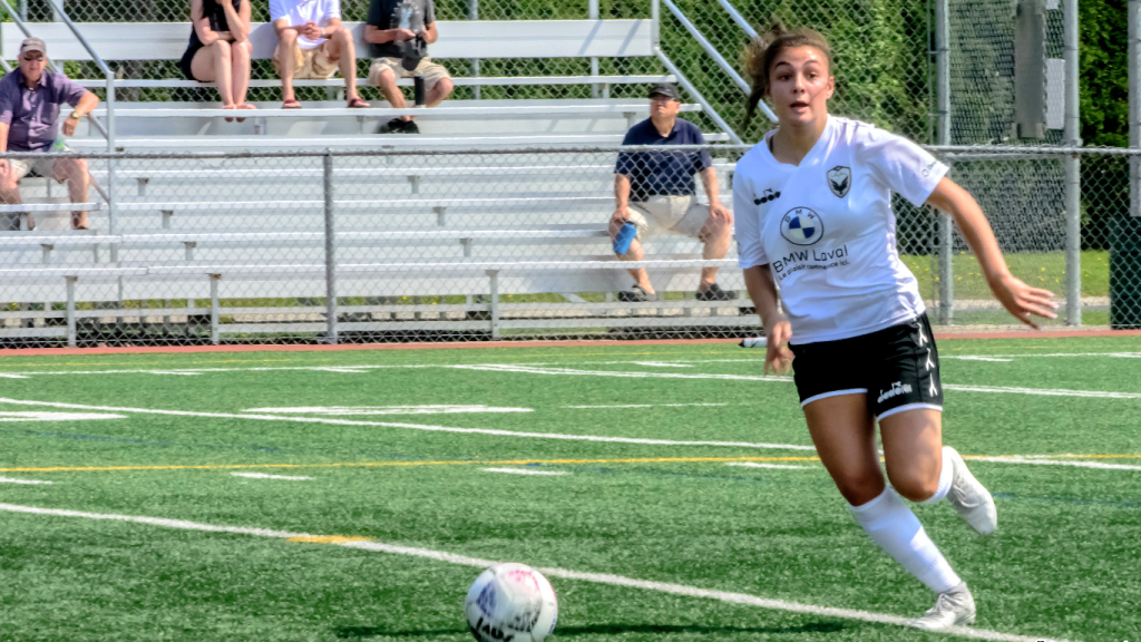 Début de saison en deux temps pour l’AS Laval féminin - Courrier Laval