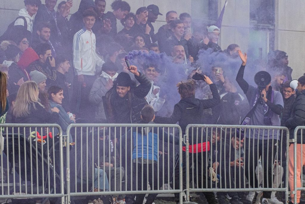 Le FC Laval champion de la PLSQ - Courrier Laval