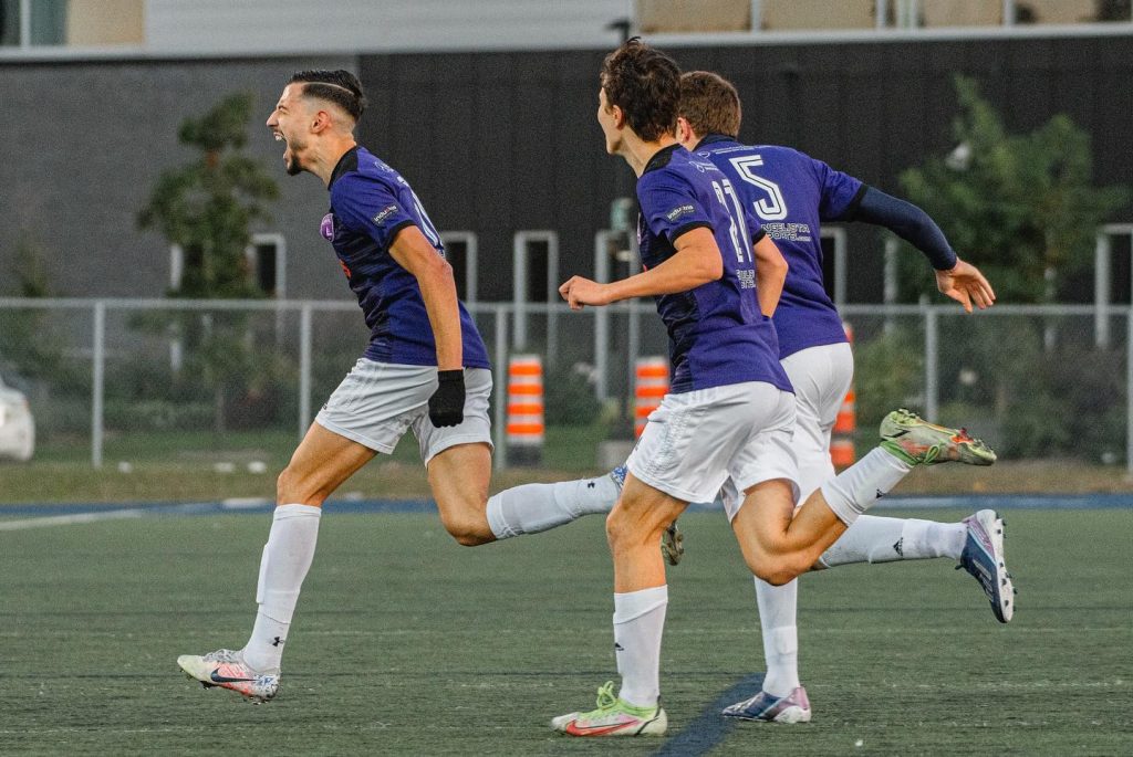 Le FC Laval champion de la PLSQ - Courrier Laval