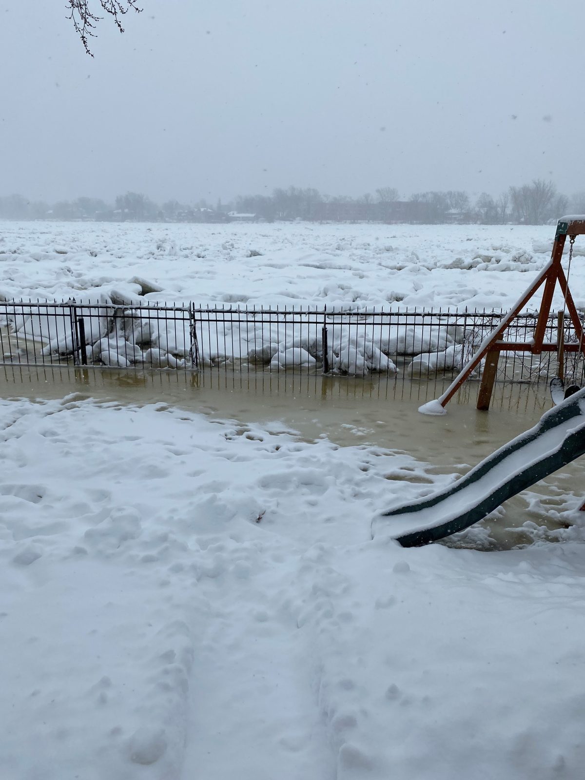 Frasil et risque d’inondation à Laval-des-Rapides et Chomedey