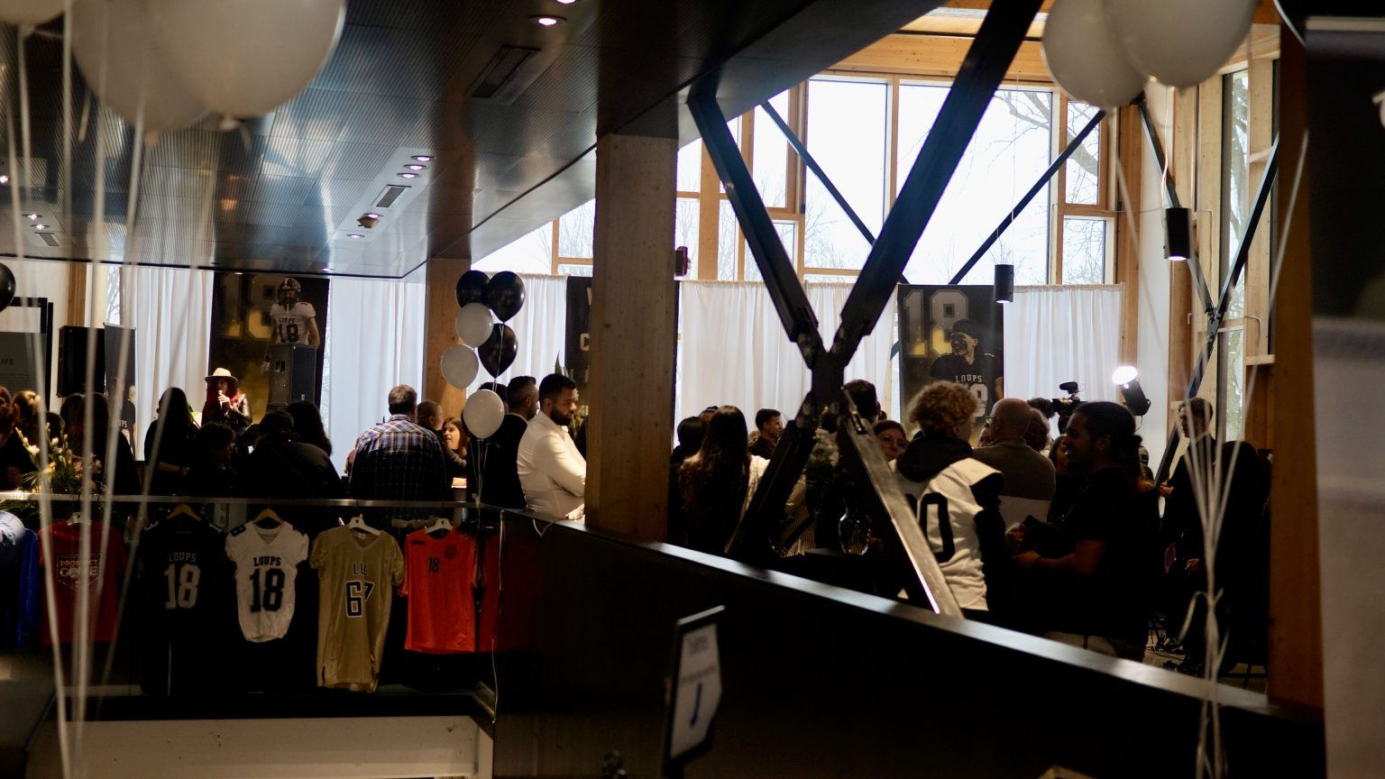 Des hommages et une fondation pour William Caron-Cabrera - Courrier Laval