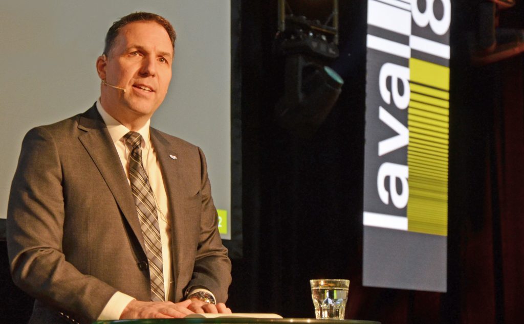 Réorganisation administrative: 4 postes de direction abolis - Courrier ...