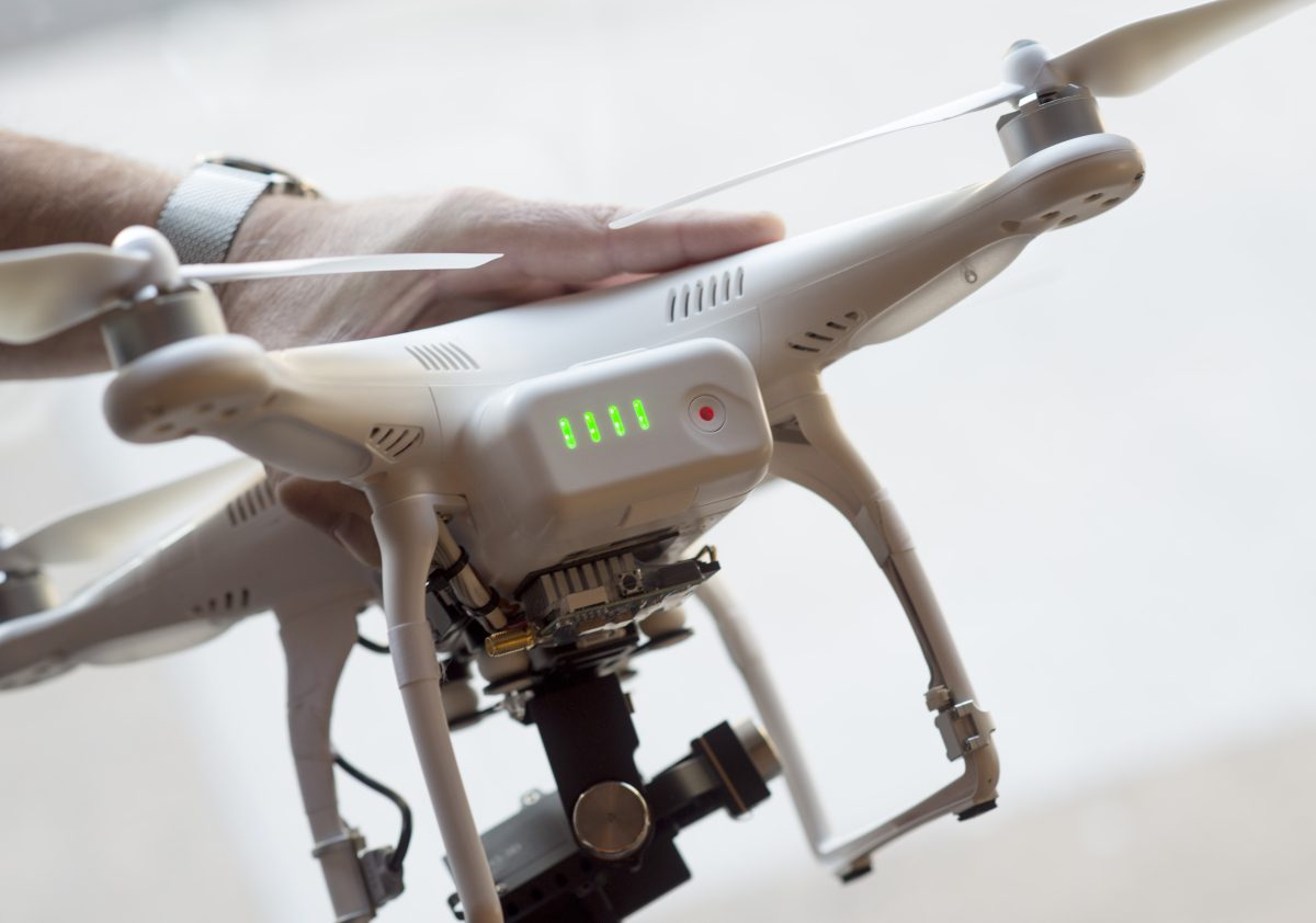 Quatre choses à savoir avant de faire voler un drone