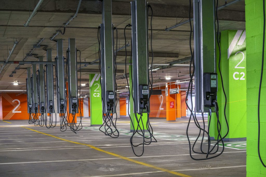 Un nouveau stationnement plus vert à YUL