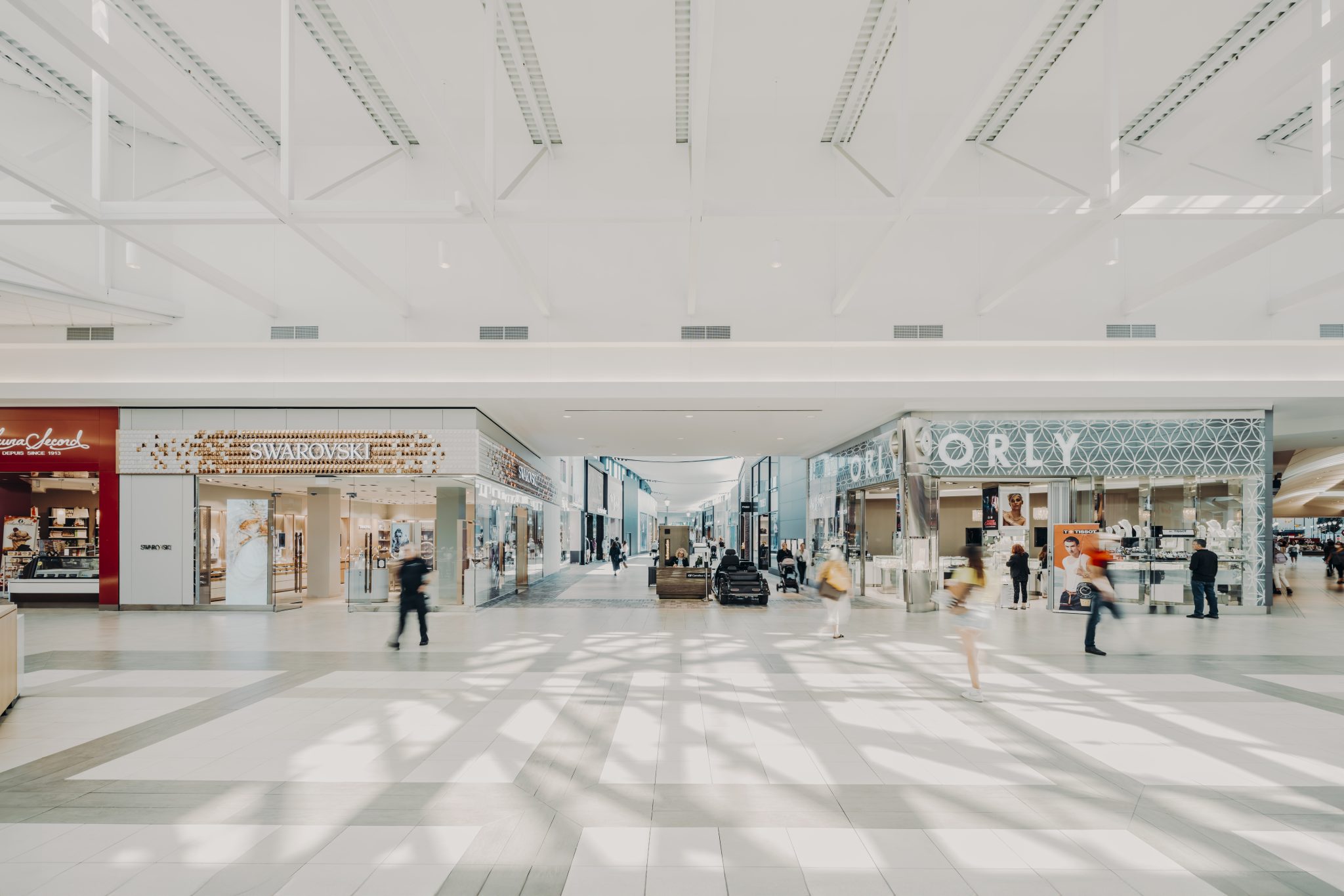 Le CF Carrefour Laval fête ses 50 ans! - Courrier Laval