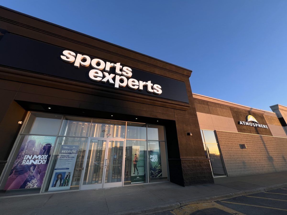 Nouveau magasin Sports Experts à Sainte-Dorothée, Laval : une expérience de magasinage invitante ...