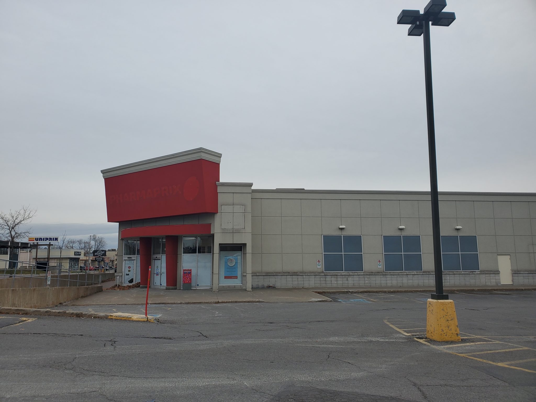 Le Sami Fruits de Vimont enfin ouvert - Courrier Laval