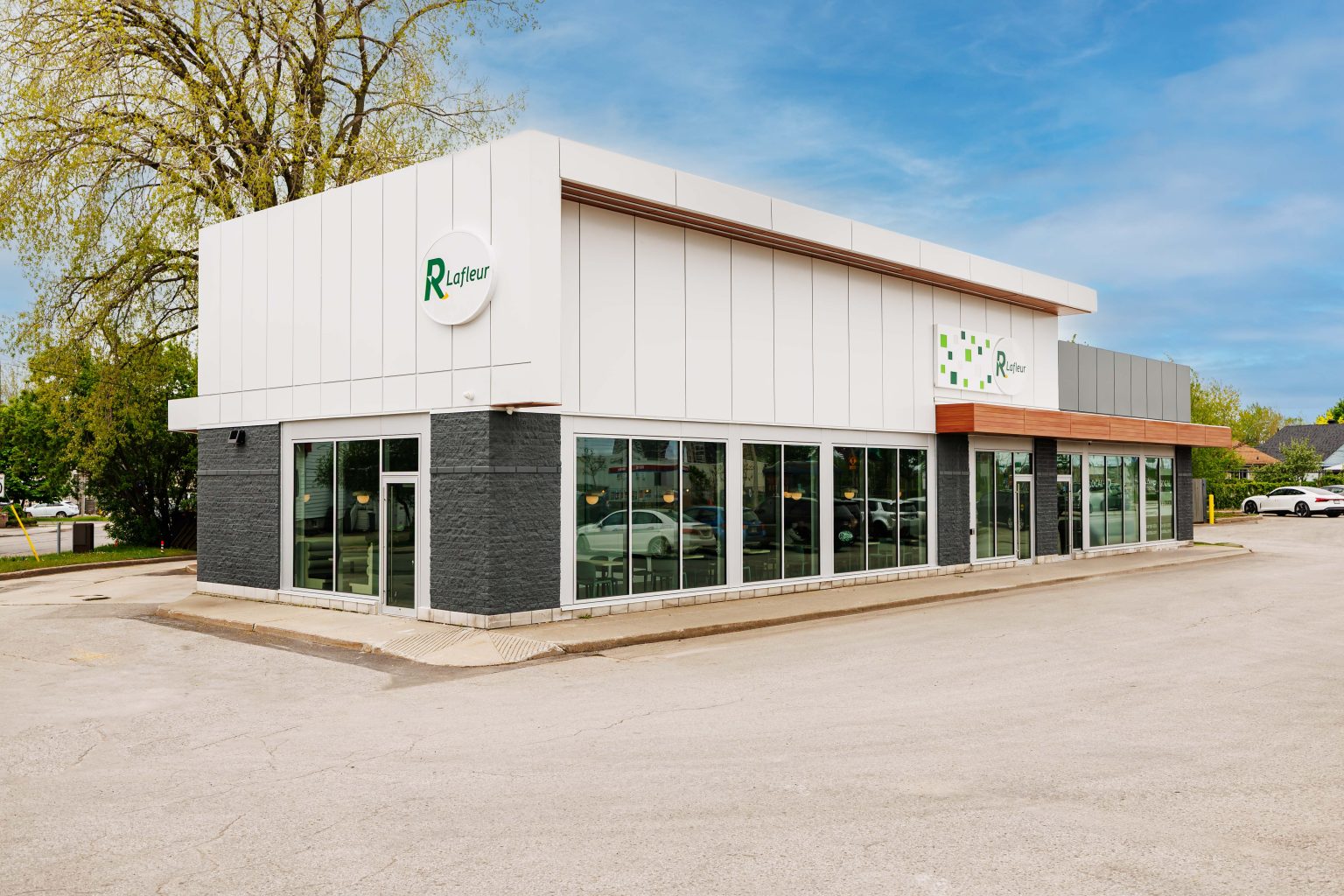 Les Restaurants Lafleur ouvrent leur succursale de Laval