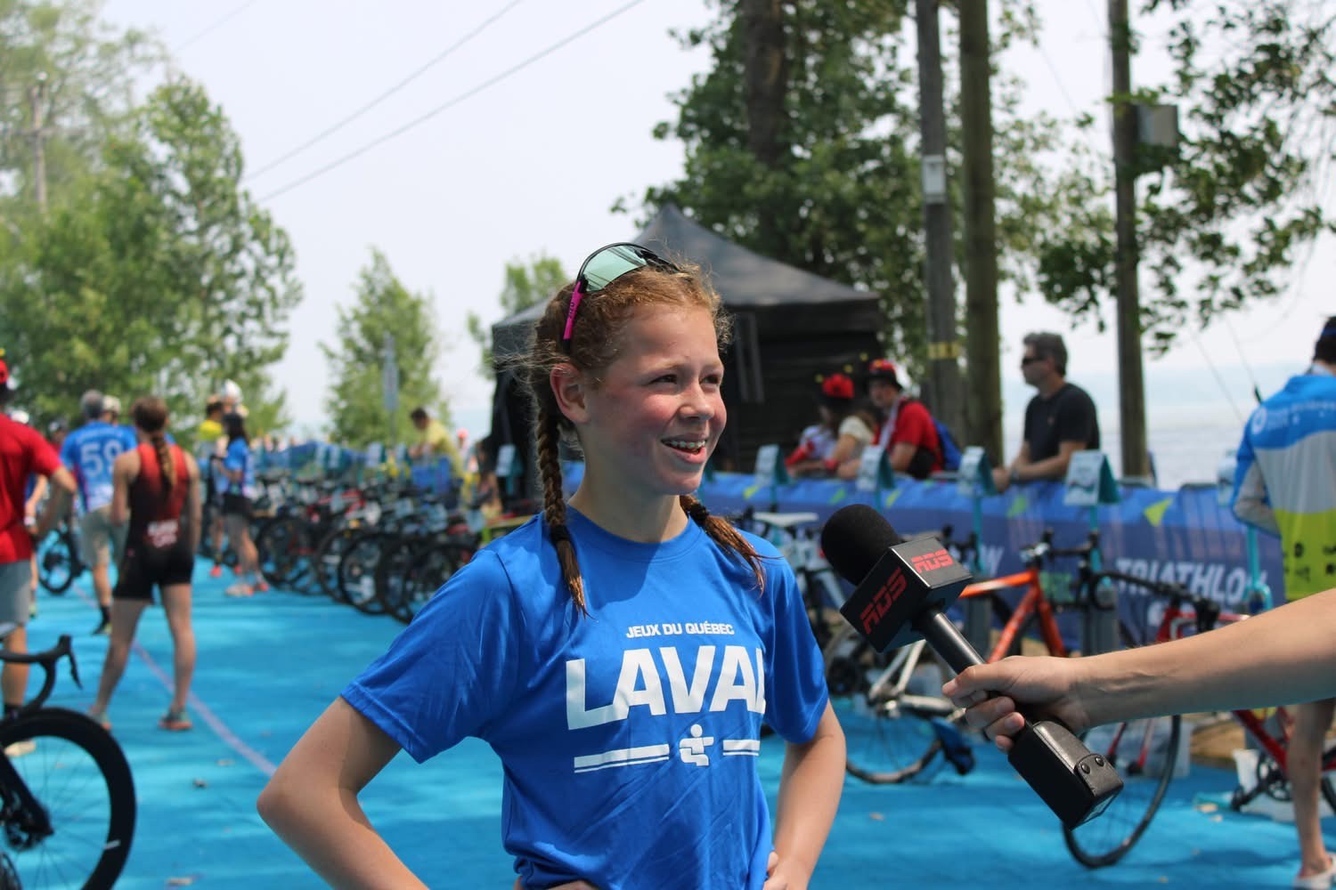 La triathlète Raphaëlle Moffet termine troisième malgré une chute